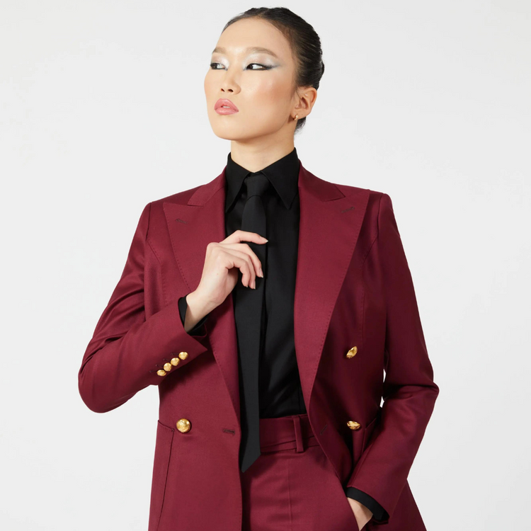 Alexandra Dobre - Timeless Elegance in Women's Suits
