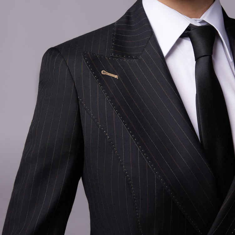 Alexandra Dobre - Timeless Elegance in Women's Suits