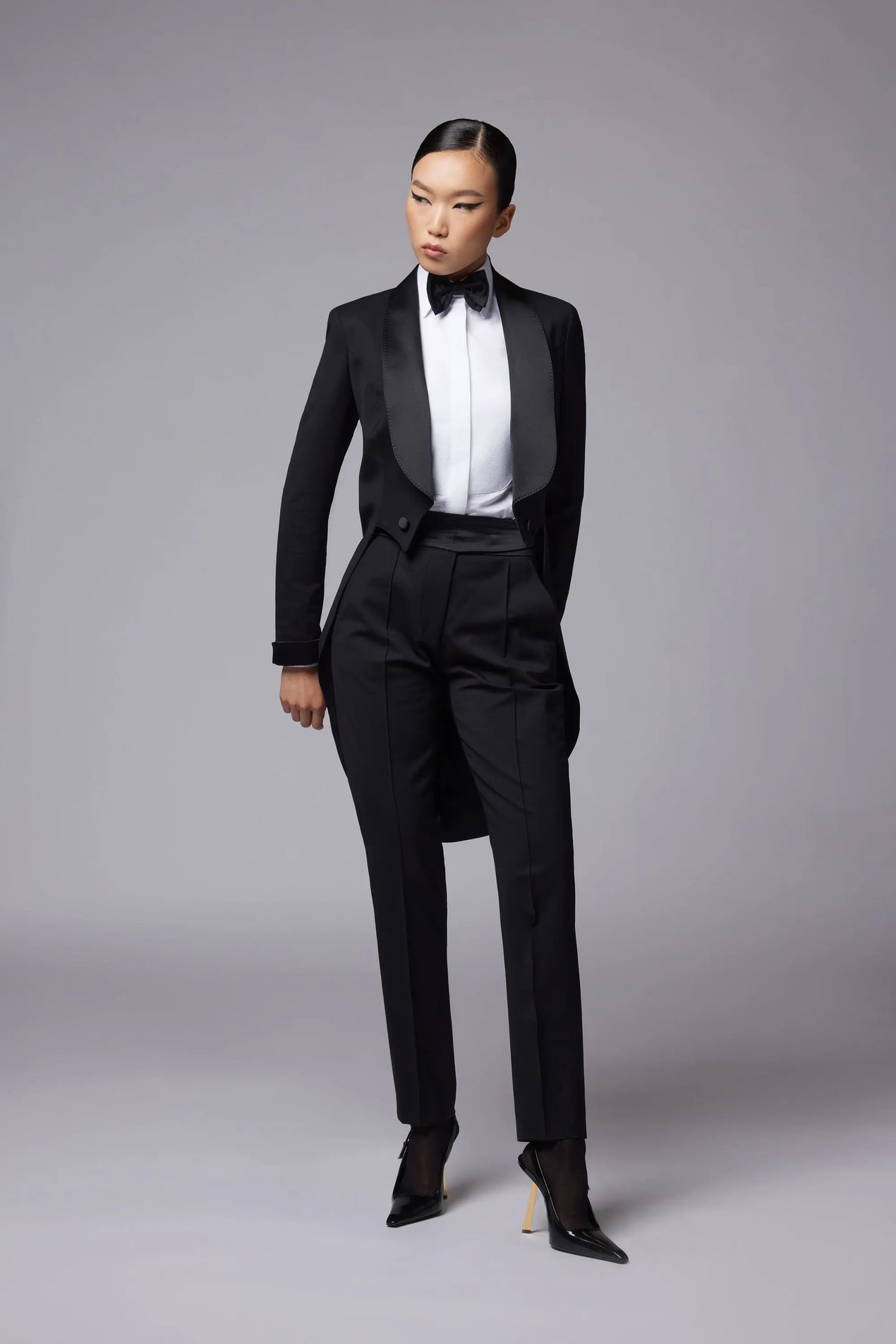 Suits - Get it now - Alexandra Dobre