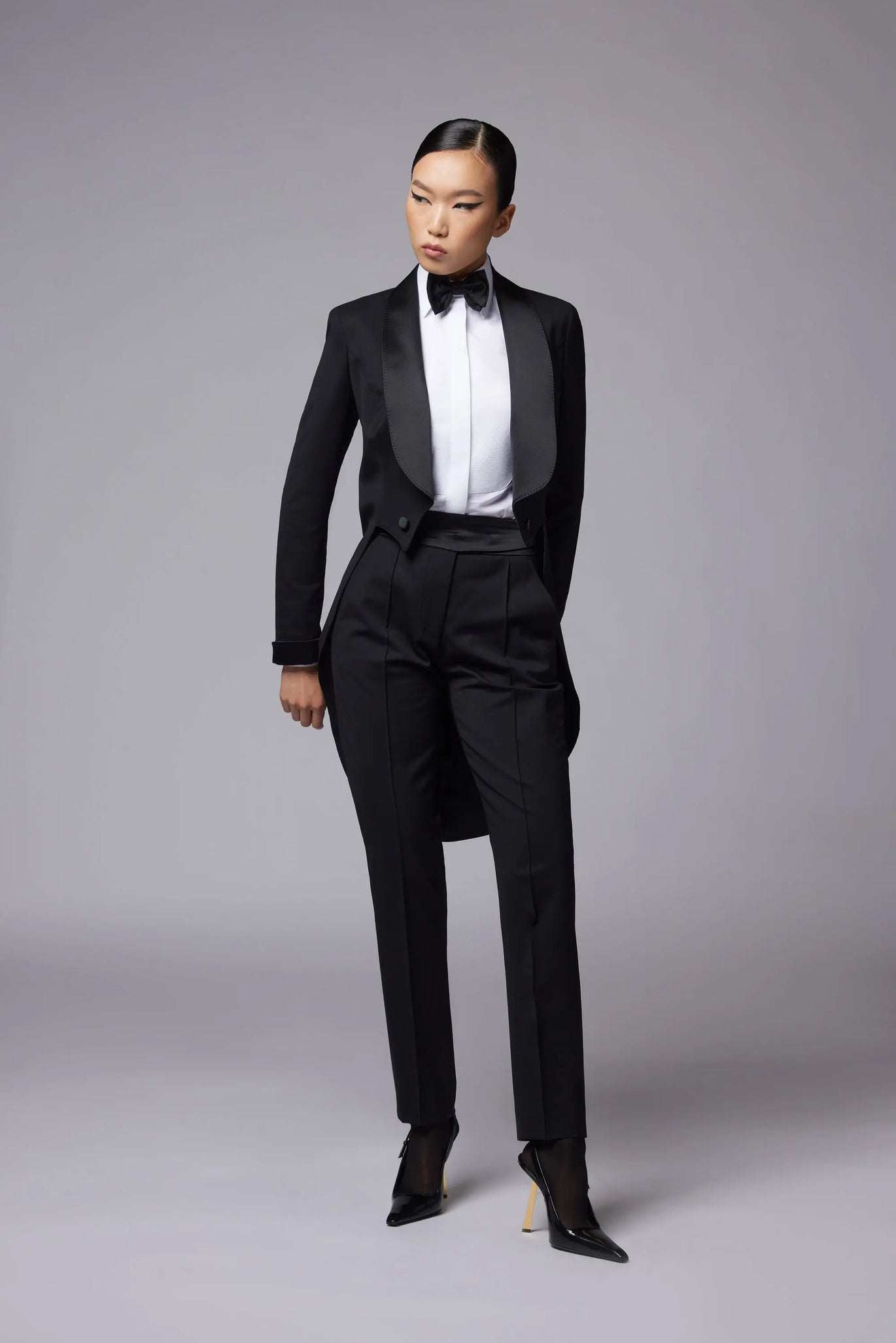 Suits - Get it now - Alexandra Dobre
